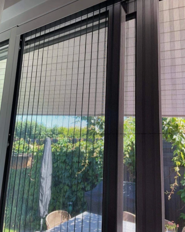 Retractable Fly Screens – Enrich Interiors